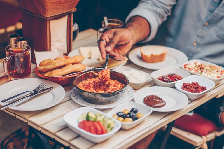 Breakfast in Istanbul: 7 Fantastic Spots near Major Attractions | That ...